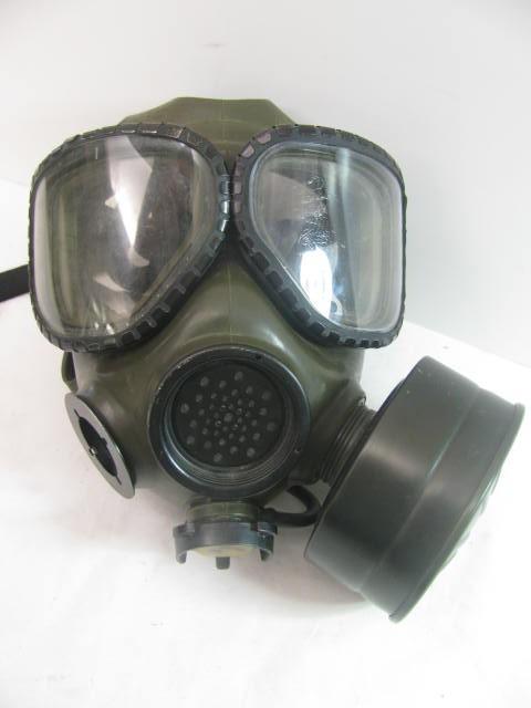 Us M40/M42-Series Field Protective Mask & Canteen For Sale at ...